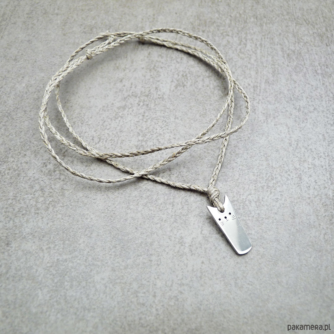 Naszyjnik z kotem 3773138 - Pakamera.pl