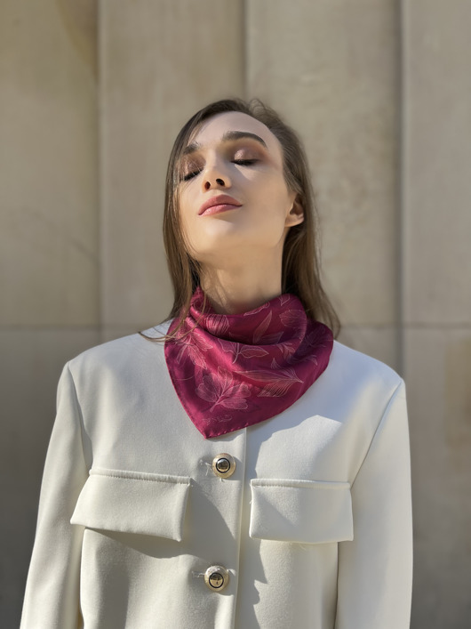 Apaszka jedwabna FUCHSIA - Pakamera.pl