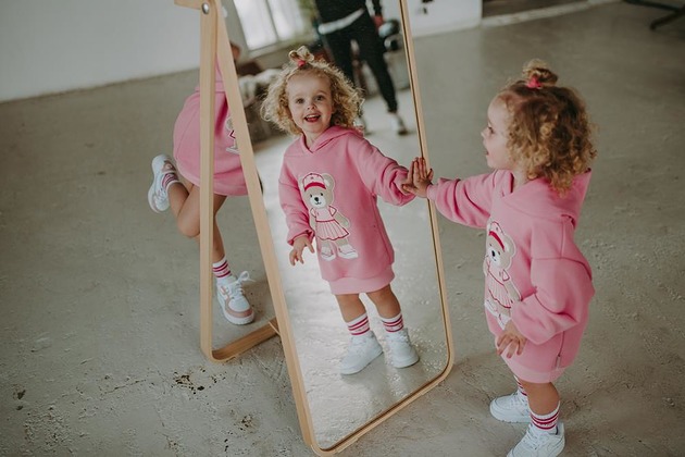 Sukienka dresowa Lily Teddy - Pakamera.pl